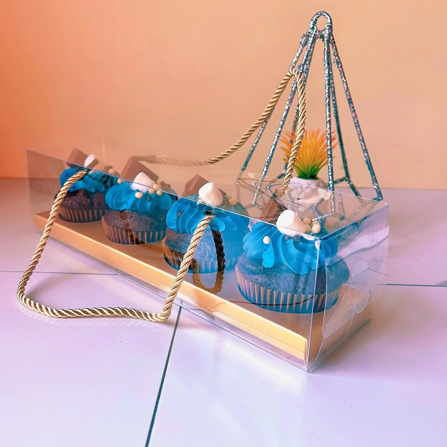 Premium Clear Cupcake Box with Handle for 4 Cupcakes | Professional ...