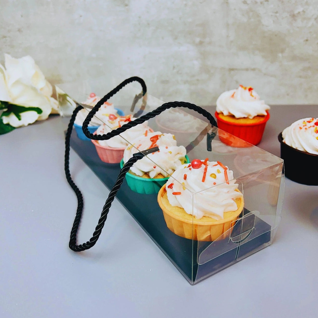 Premium Clear Cupcake Box with Handle for 4 Cupcakes | Professional ...